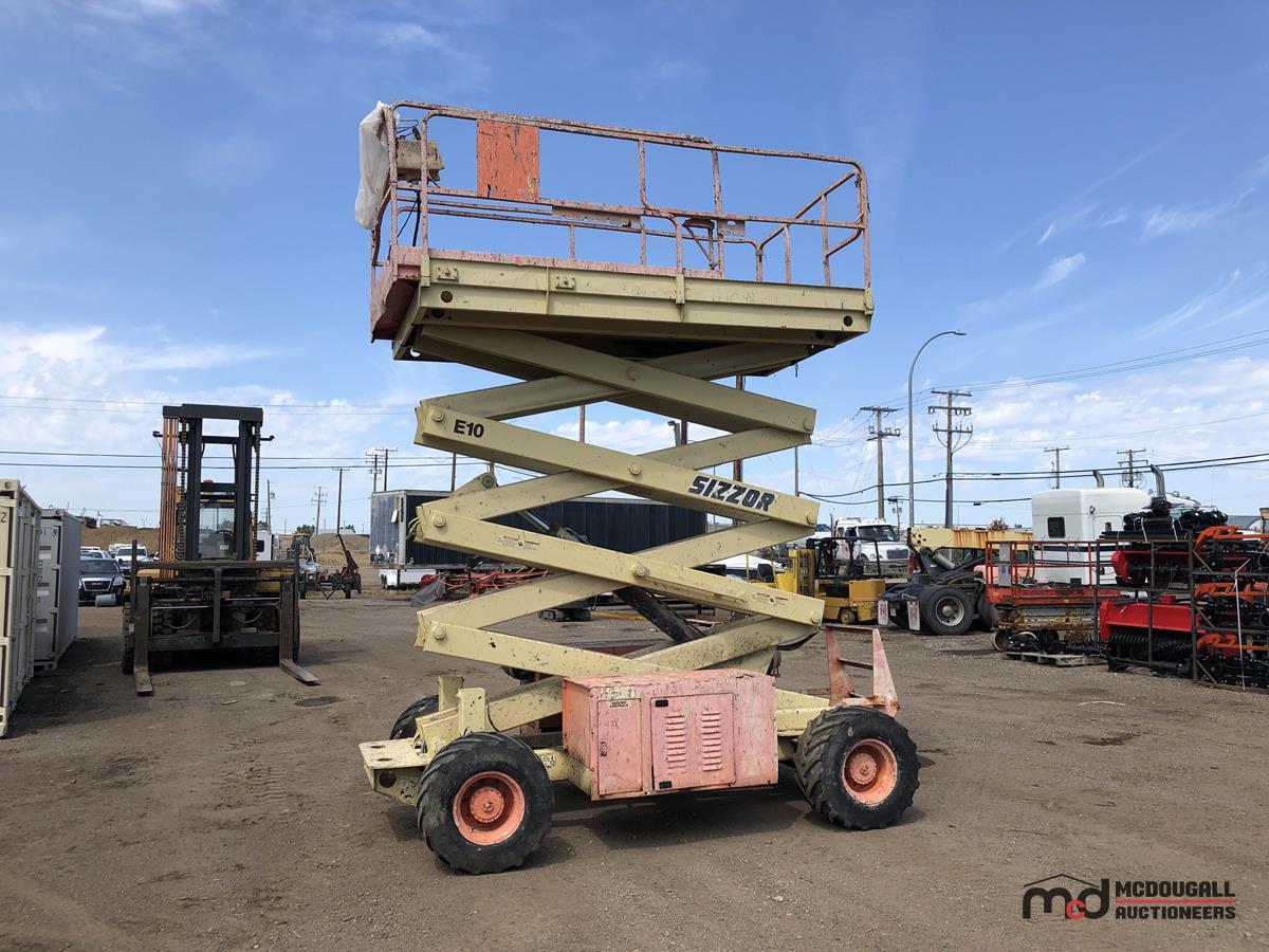 2000 JLG 33 RTS E-10 Scissor Lift